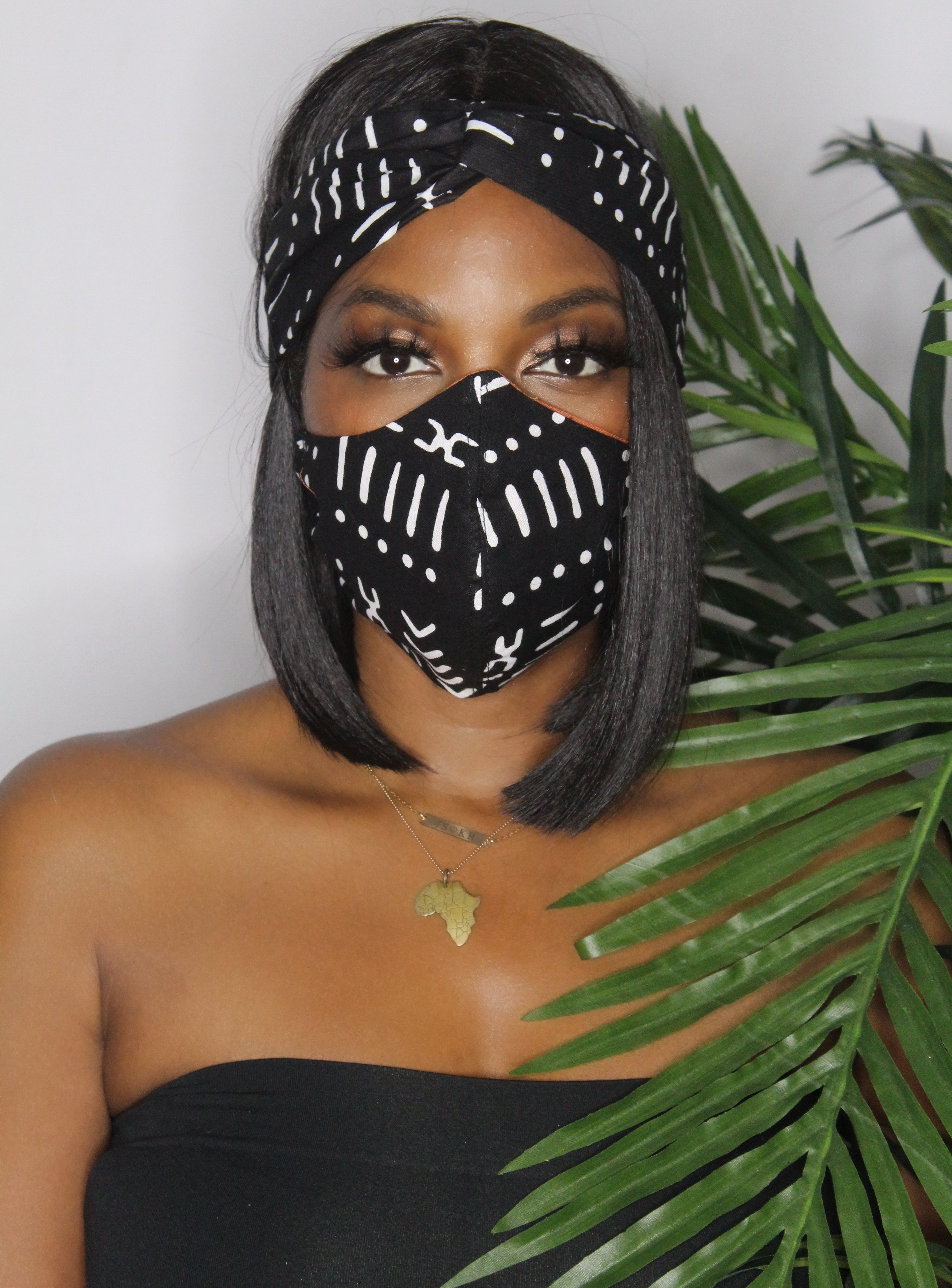 Ebony and Ivory Face Mask – Royal House of Wraps